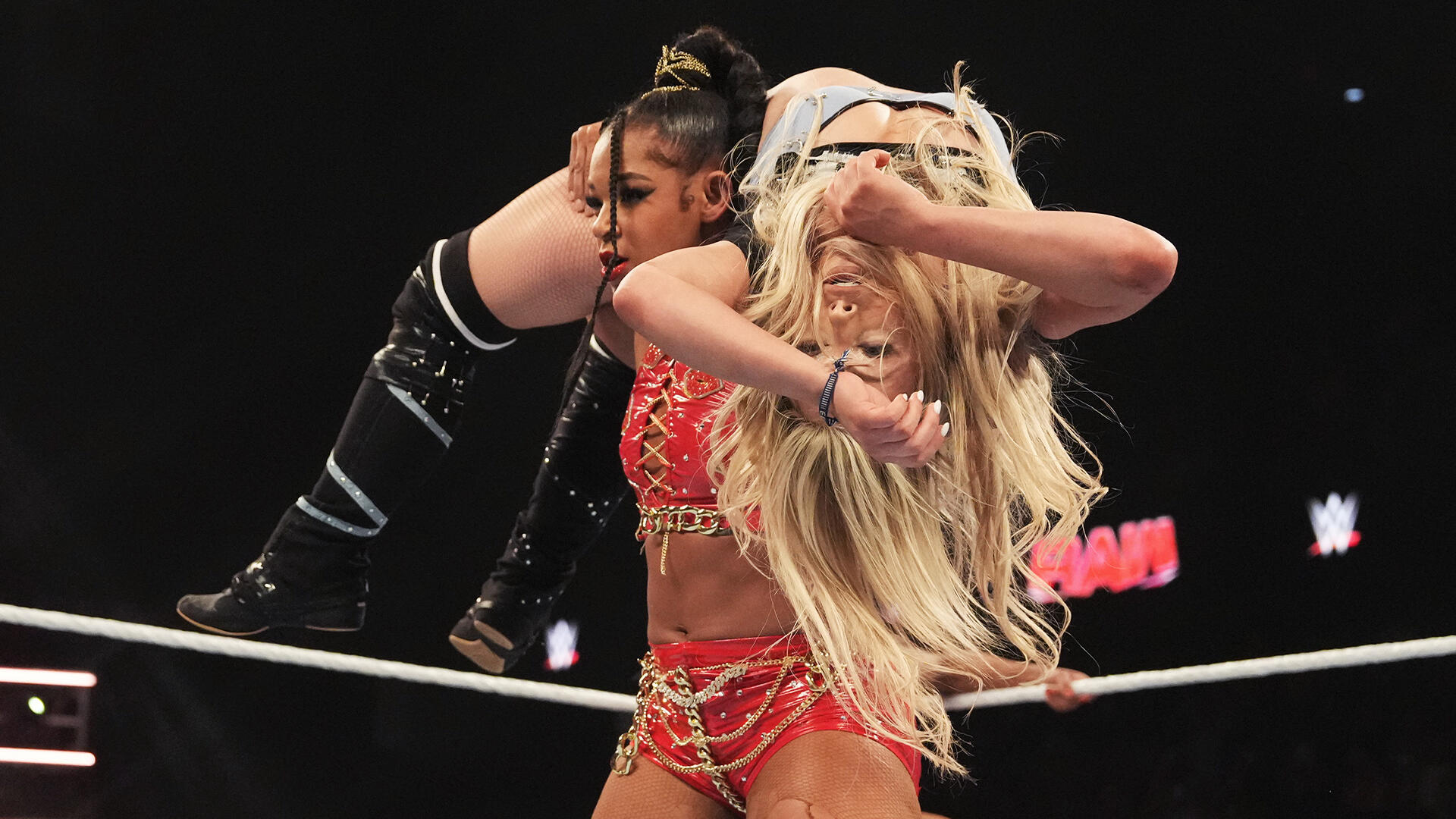 La defensa titular de Bianca Belair & Jade Cargill ante Liv Morgan & Raquel Rodriguez provoca el ...